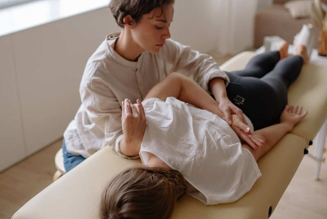 What Happens During a Chiropractic Adjustment? Find out – HDT-Project